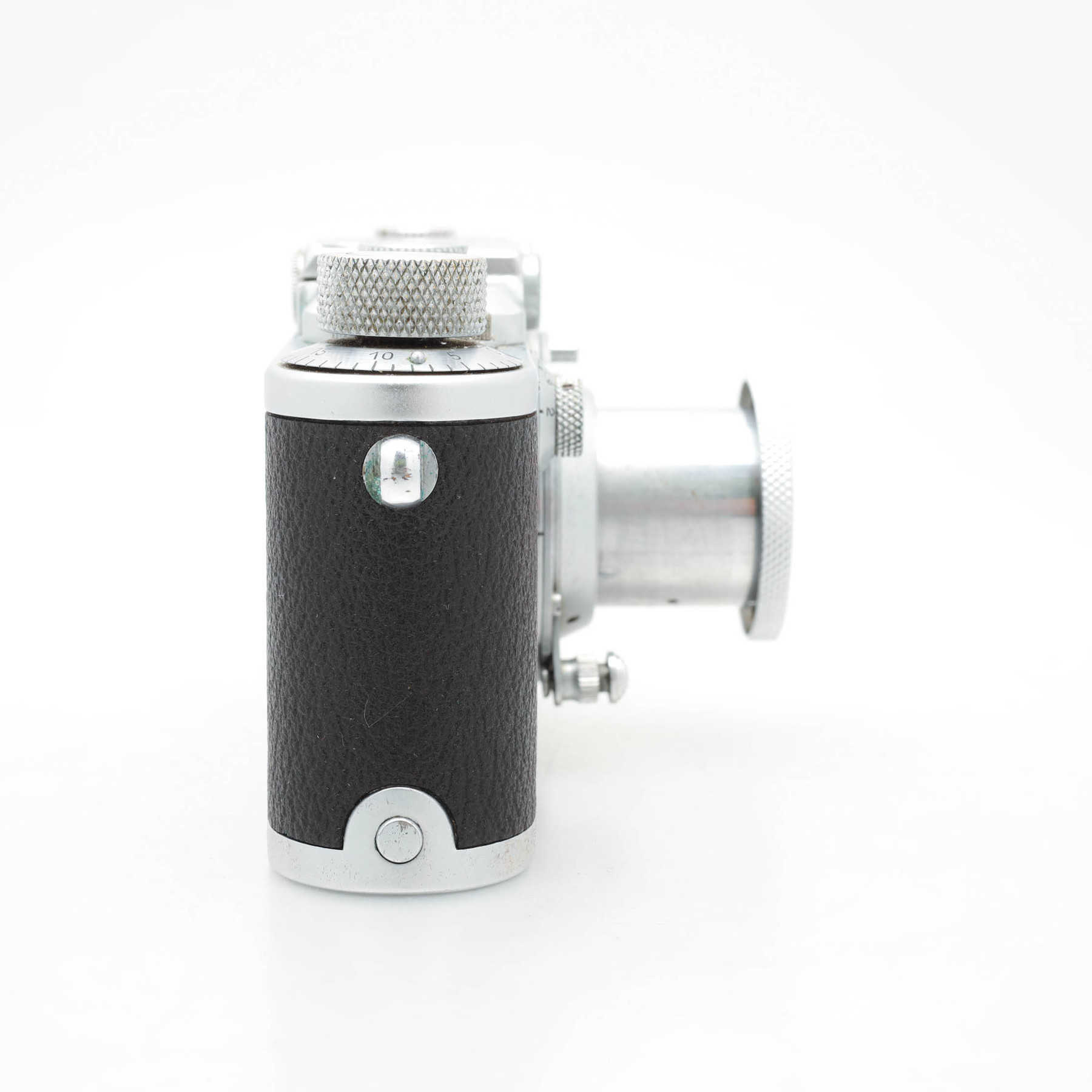 Leica III (Model F) с объективом 5cm f/3.5 Elmar | Kutuzov Photo