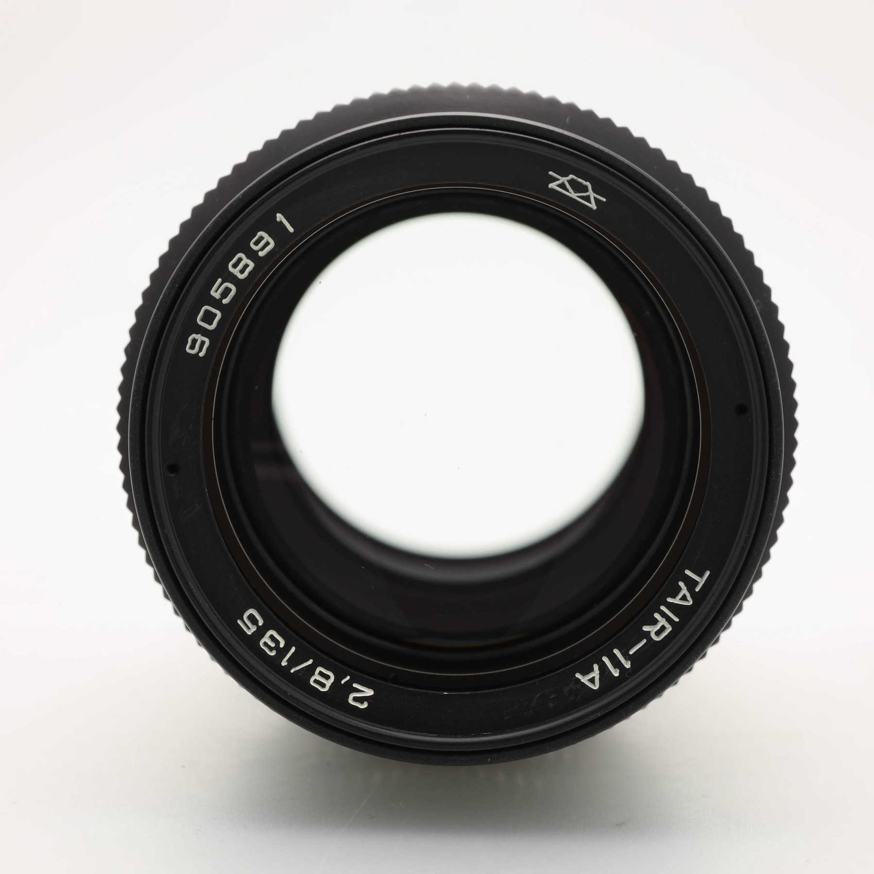 Зенит (КМЗ) 135mm f/2.8 Tair-11A | Kutuzov Photo