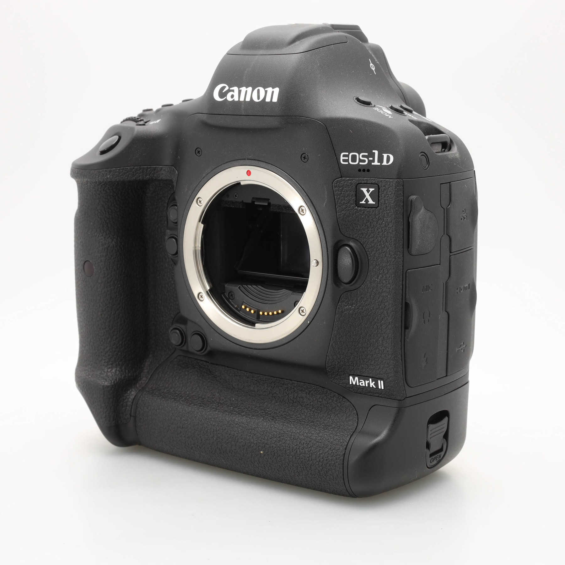 Canon EOS 1Dx Mark II body | Kutuzov Photo