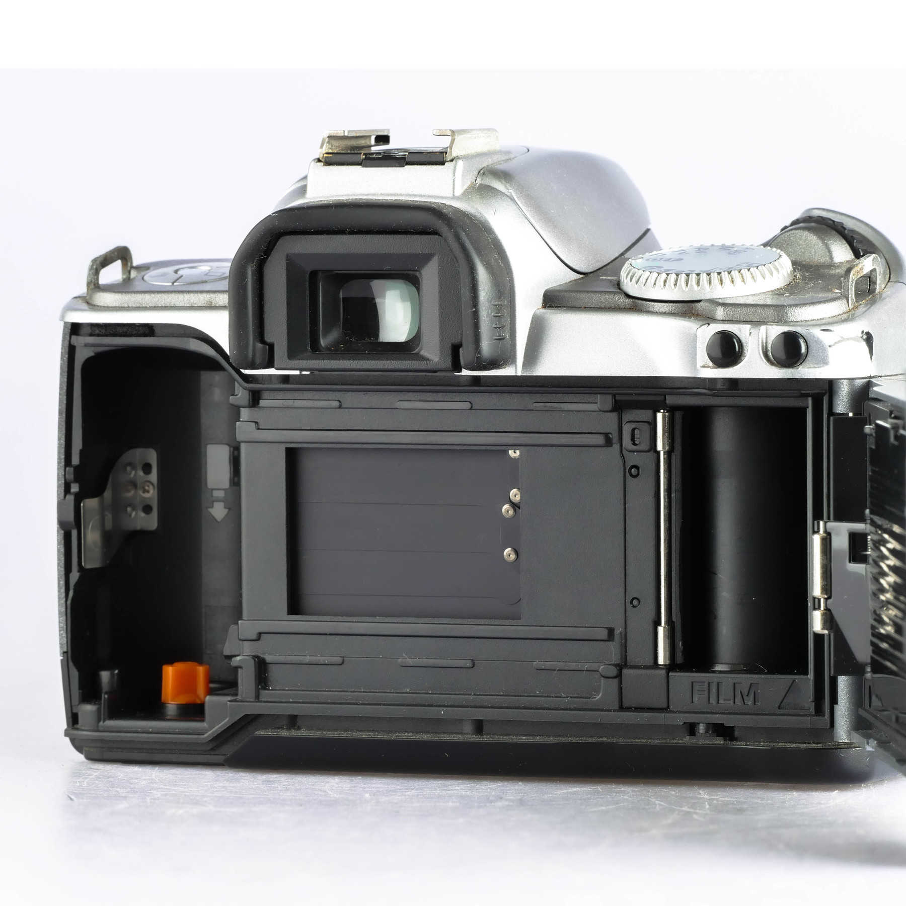 Canon EOS 300V + 28-90mm f/4-5.6 EF II | Kutuzov Photo