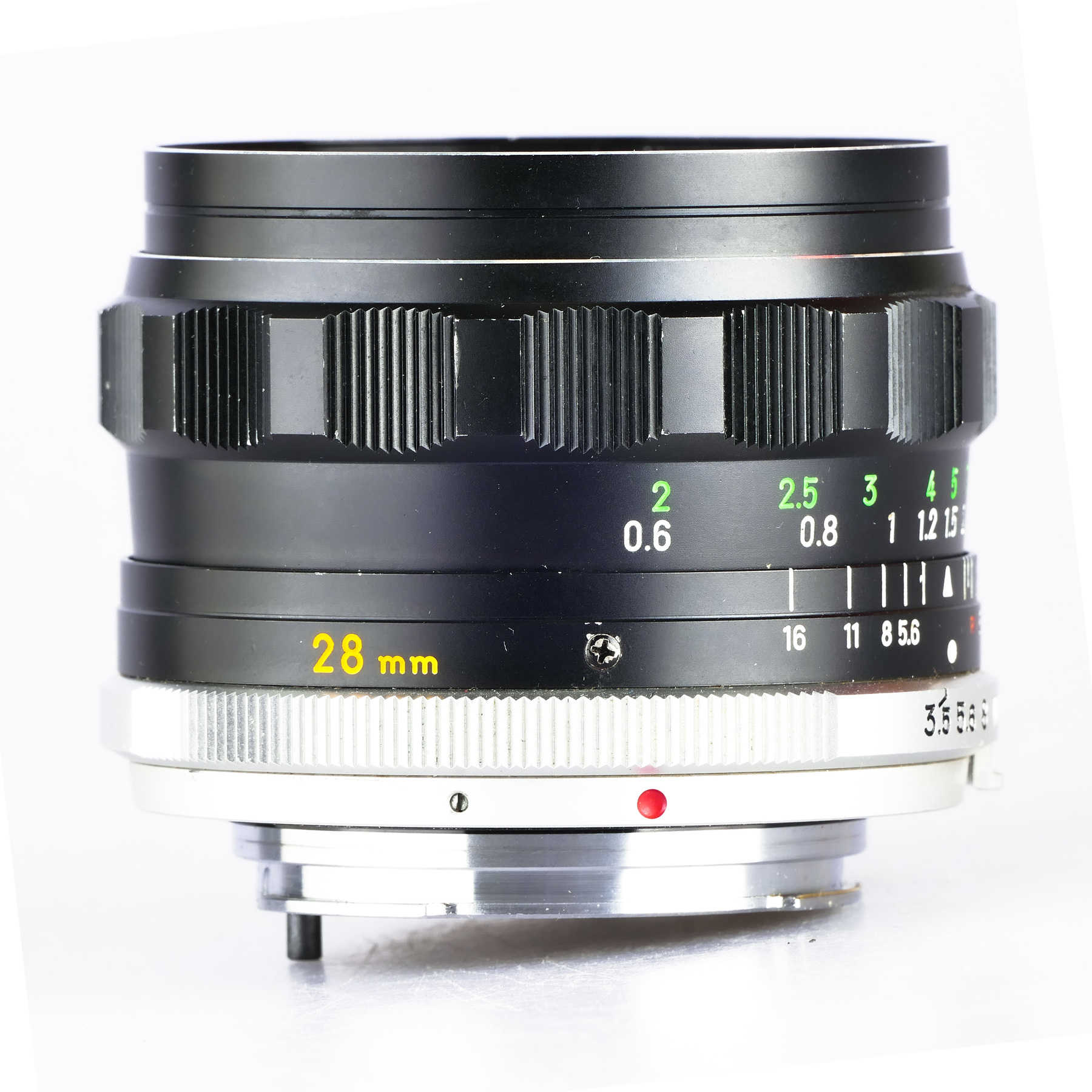 Minolta 28mm f/3.5 W.Rokkor MC SG | Kutuzov Photo