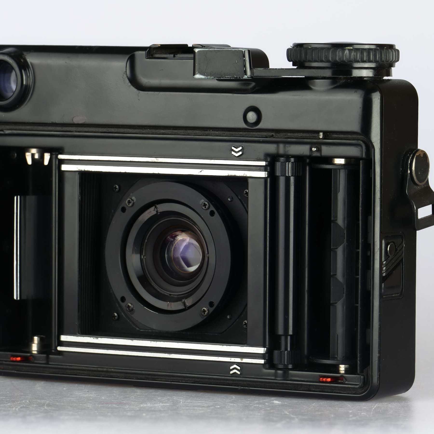 Plaubel Makina W67 (Nikkor 55mm f/4.5) | Kutuzov Photo