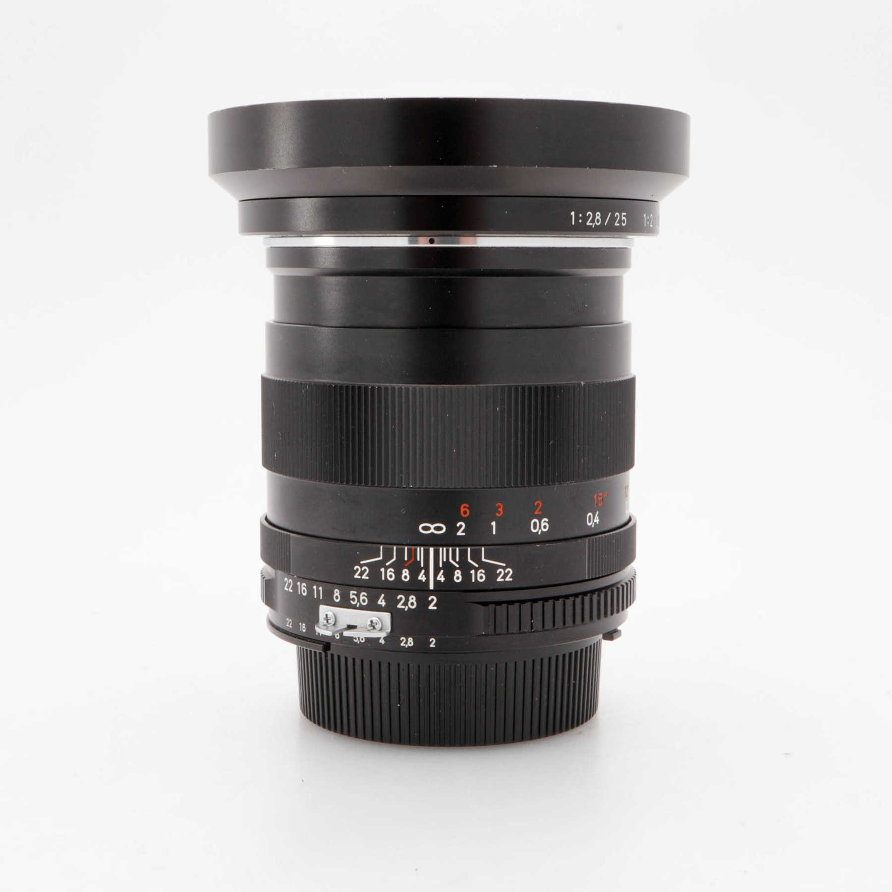 Zeiss 28mm f/2 Distagon T* ZF | Kutuzov Photo